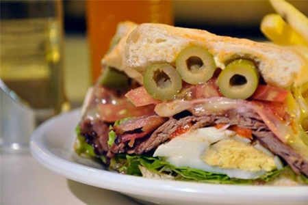 Chivito: Best. Sandwich. Ever | fortuyn in de pen